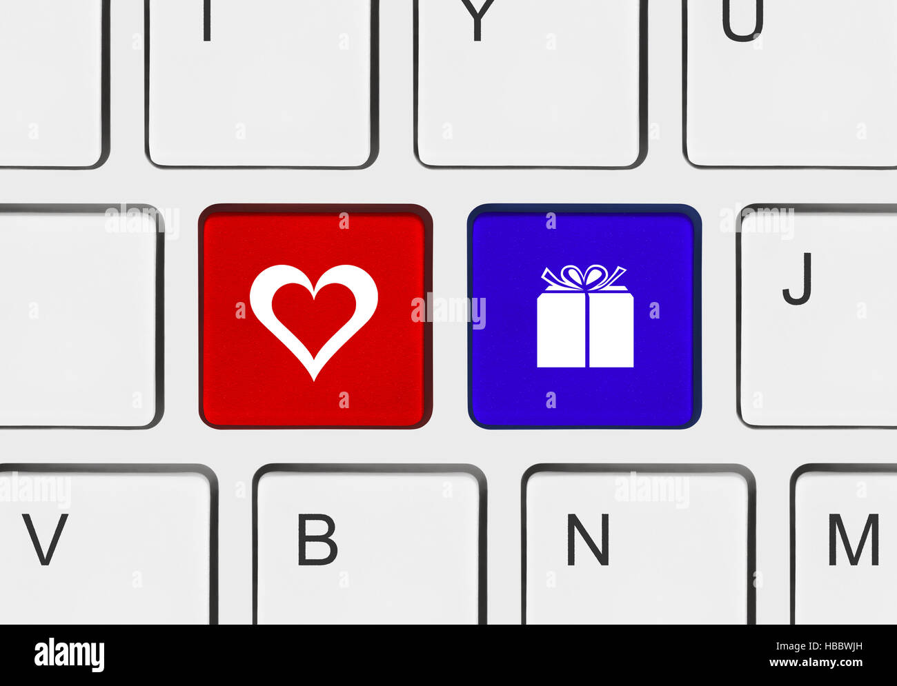 Computer keyboard with love keys Stock Photo - Alamy