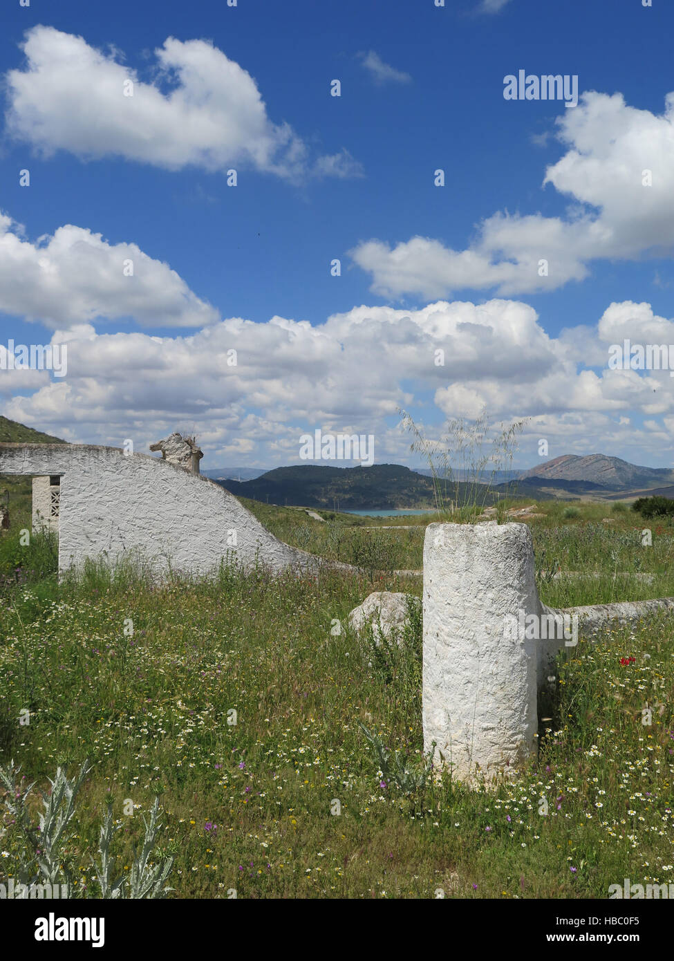 Abandoned ruined farm house in Countryside in Andalusia Stock Photo - Alamy