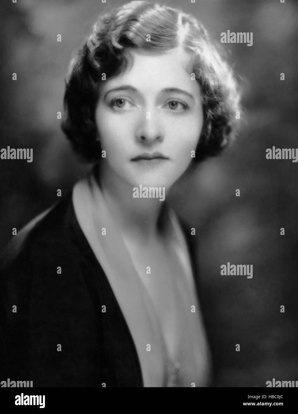 DOMINO, Jessie Royce Landis, Playhouse Theater, New York, 1932 Stock ...