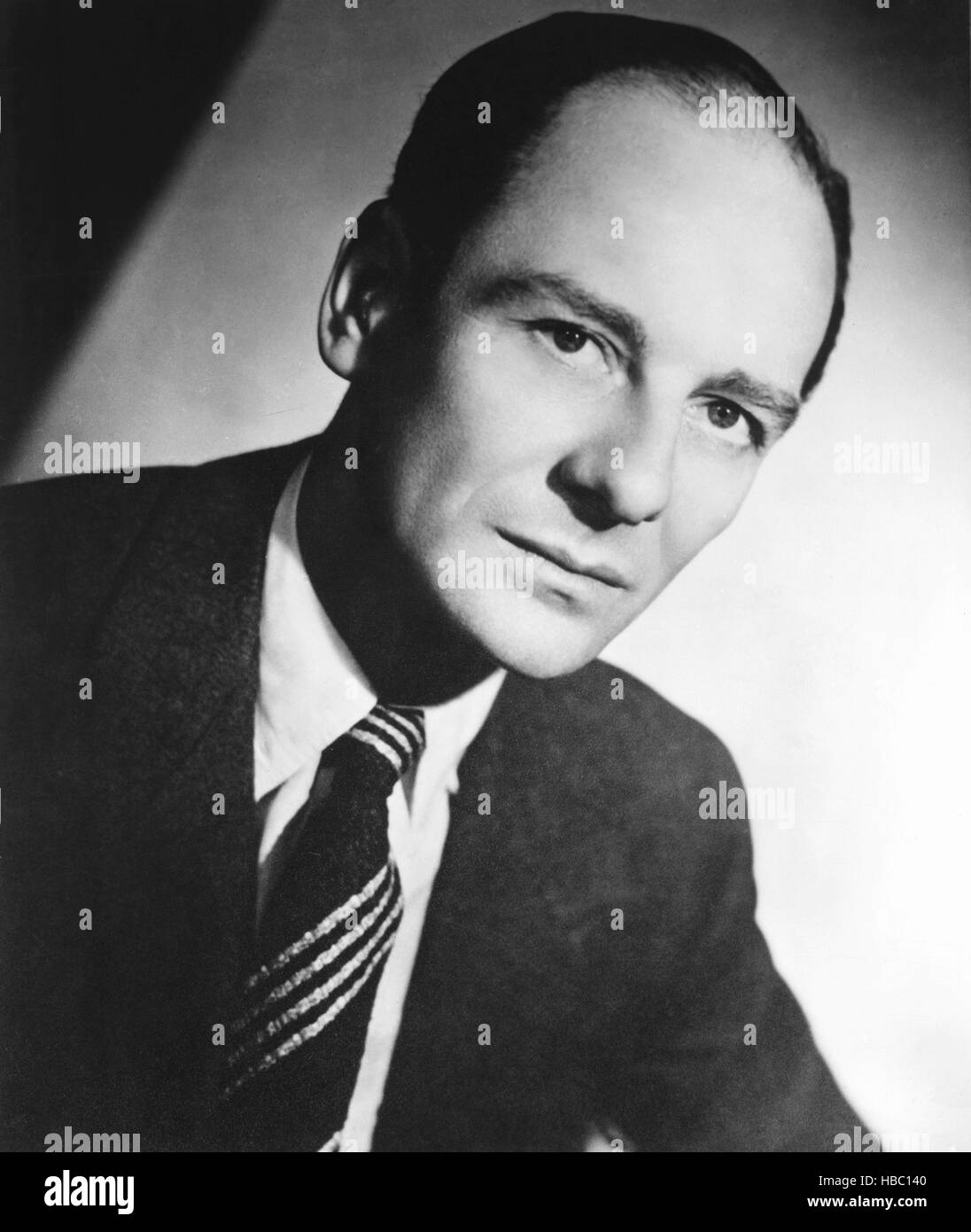 THE LADY'S NOT FOR BURNING, John Gielgud, 1950-1951 Stock Photo - Alamy