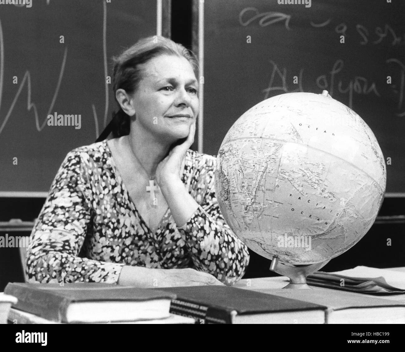 MISS MARGARIDA'S WAY, Estelle Parsons, Helen Hayes Theater, 1990, Ph ...