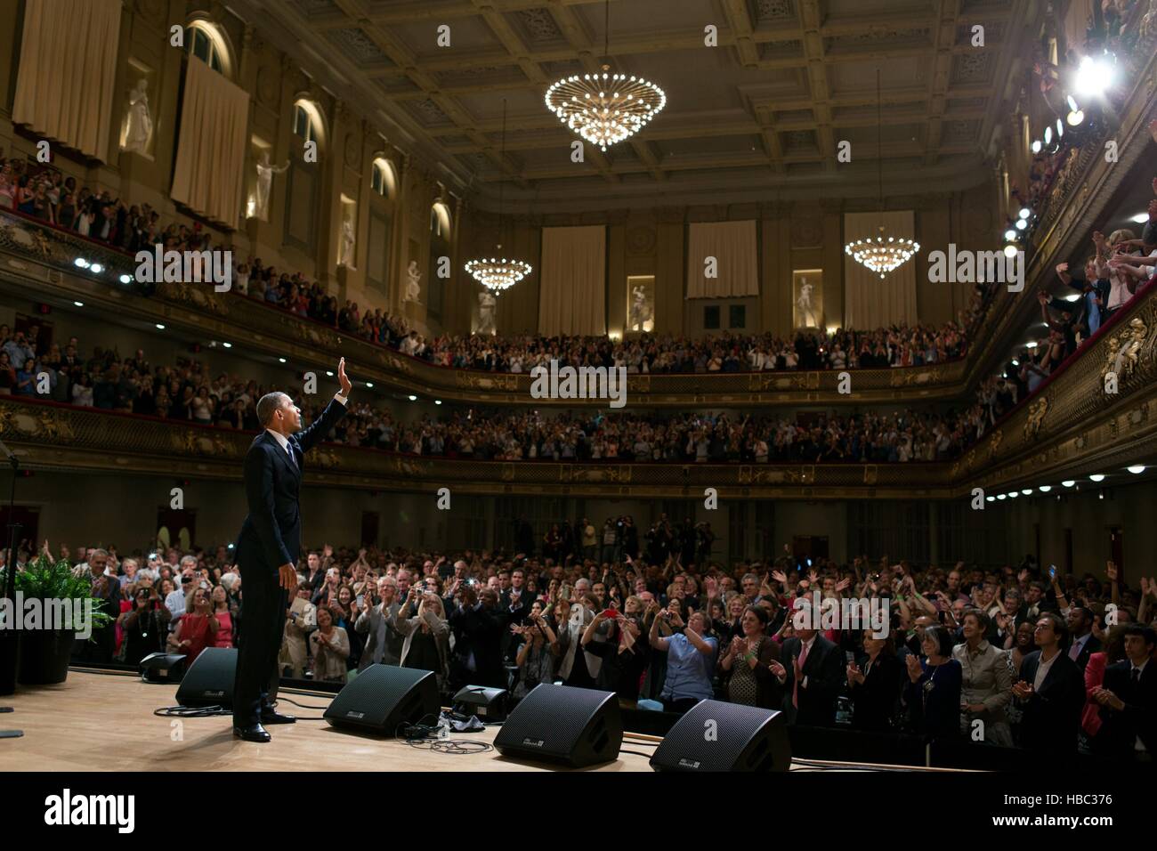 President Barack Obama waves to the audience after speaking at Symphony ...