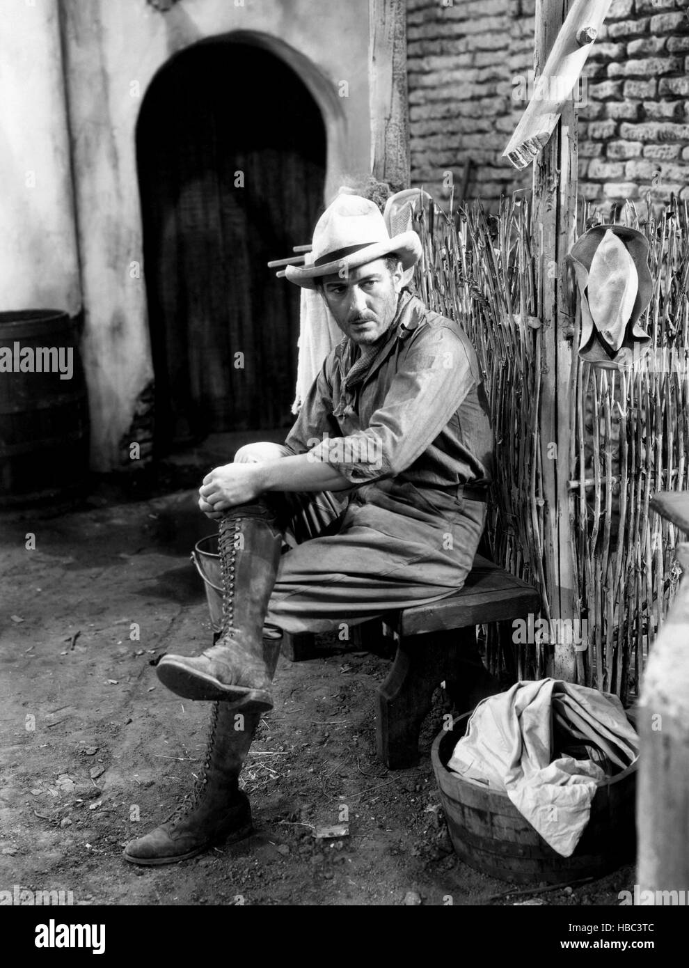 THUNDER BELOW, Paul Lukas 1932, ©Paramount/Courtesy Everett Collection ...