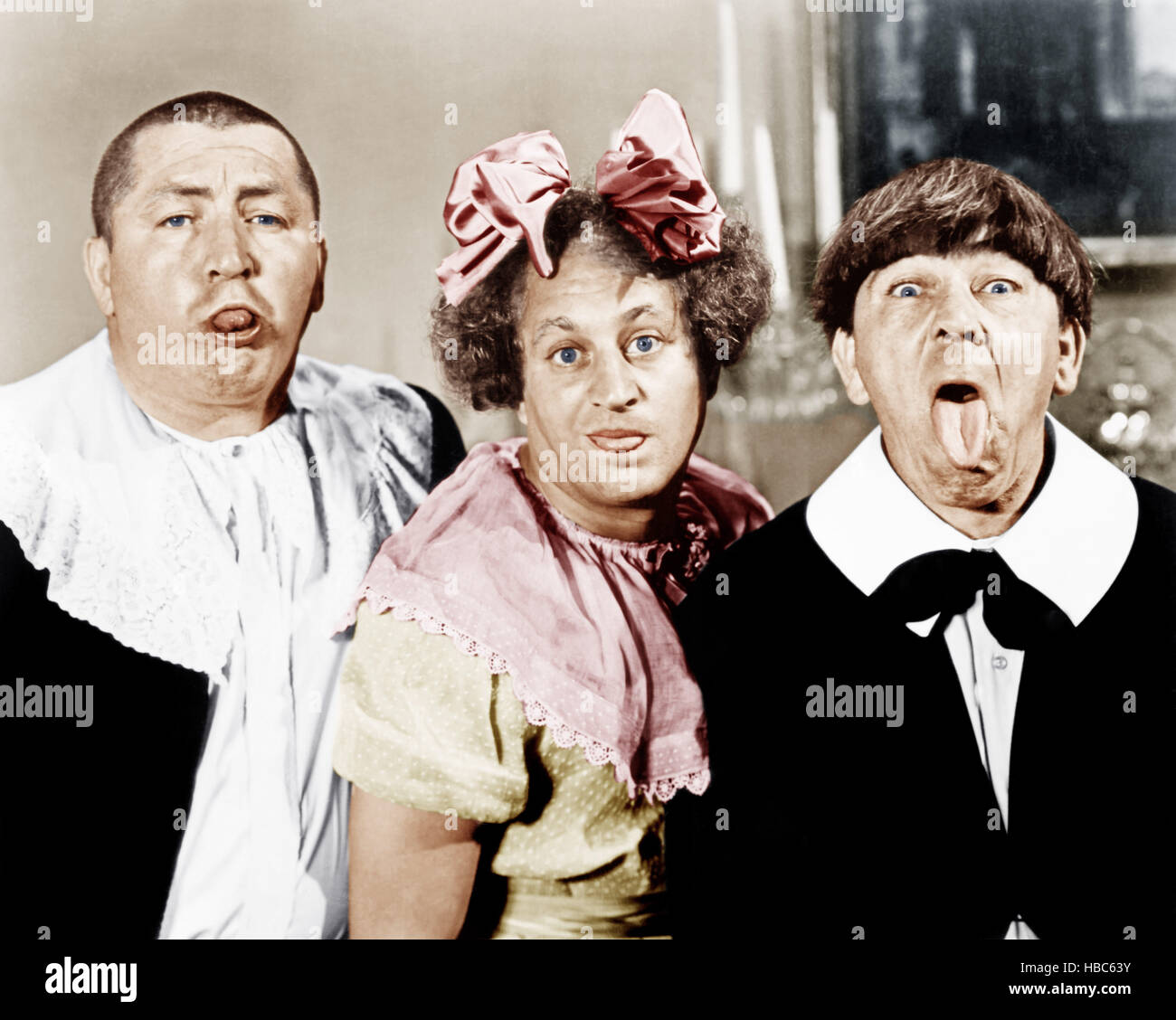 ALL THE WORLD'S A STOOGE, from left: Curly Howard, Larry Fine, Moe ...