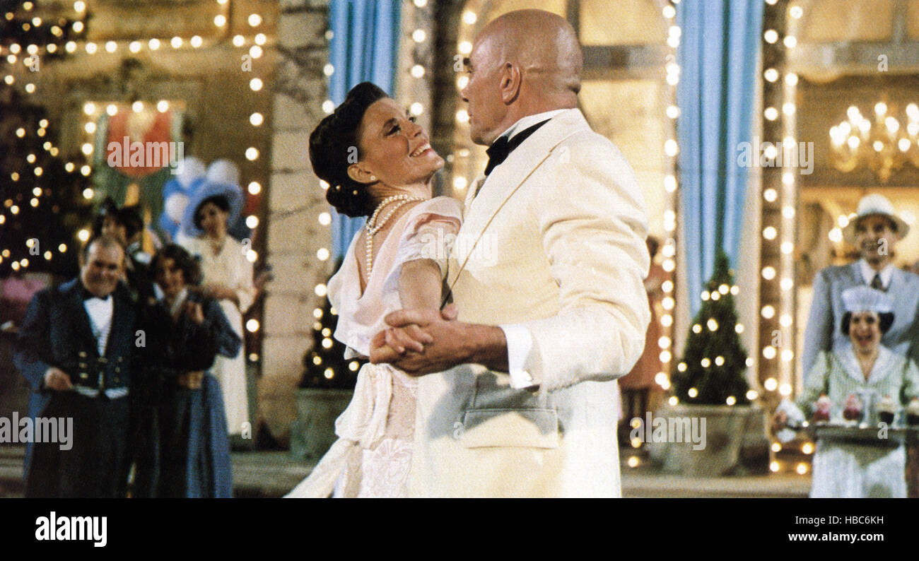 ANNIE, from left: Ann Reinking, Albert Finney, 1982, © Columbia ...