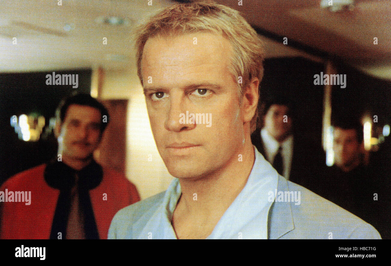 ARLETTE, Christopher Lambert, 1997, © AMLF/courtesy Everett Collection ...