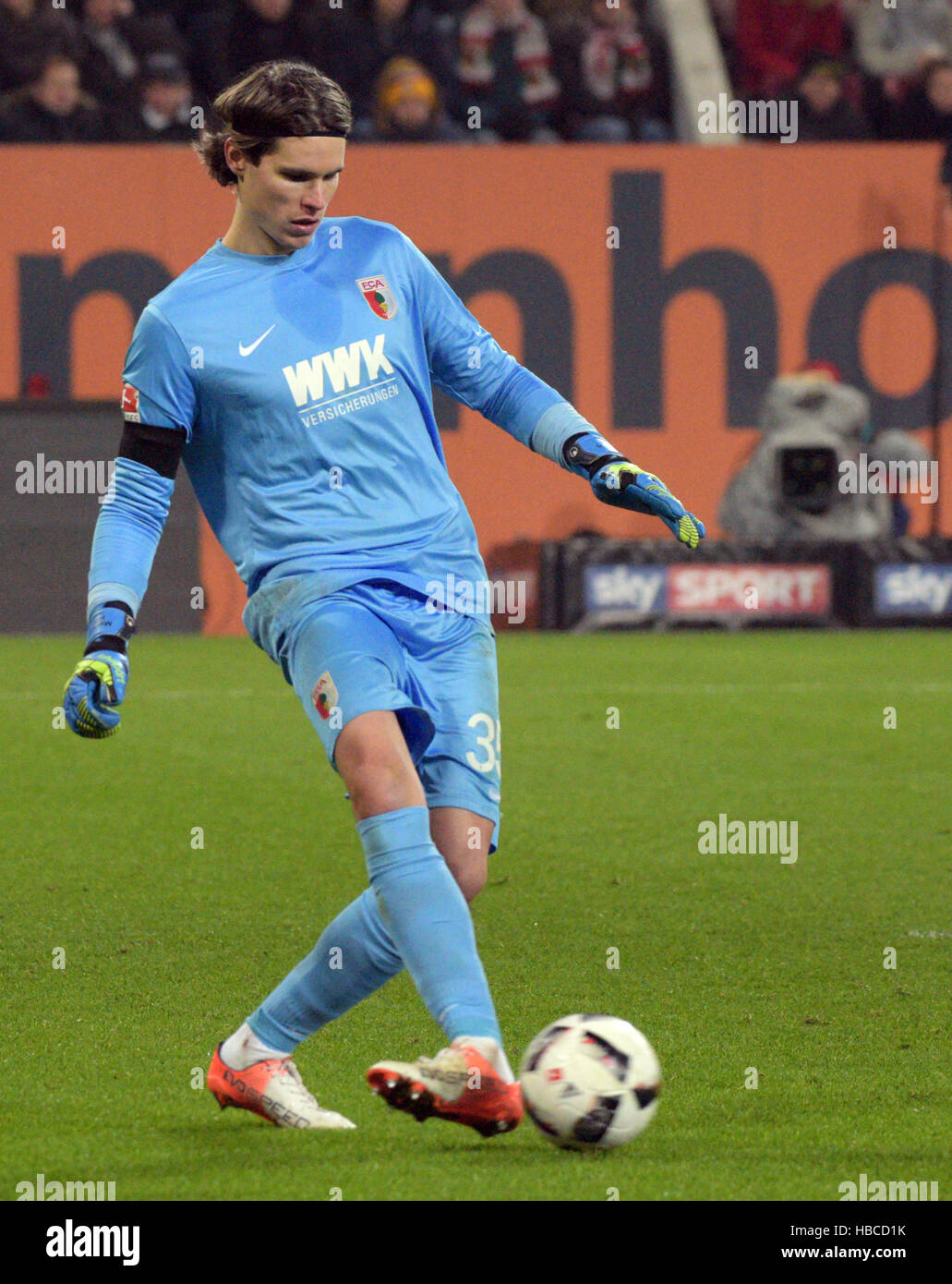 Augsburg, Germany. 4th Dec, 2016. Augsburg's goalkeeper Marwin Hitz in ...
