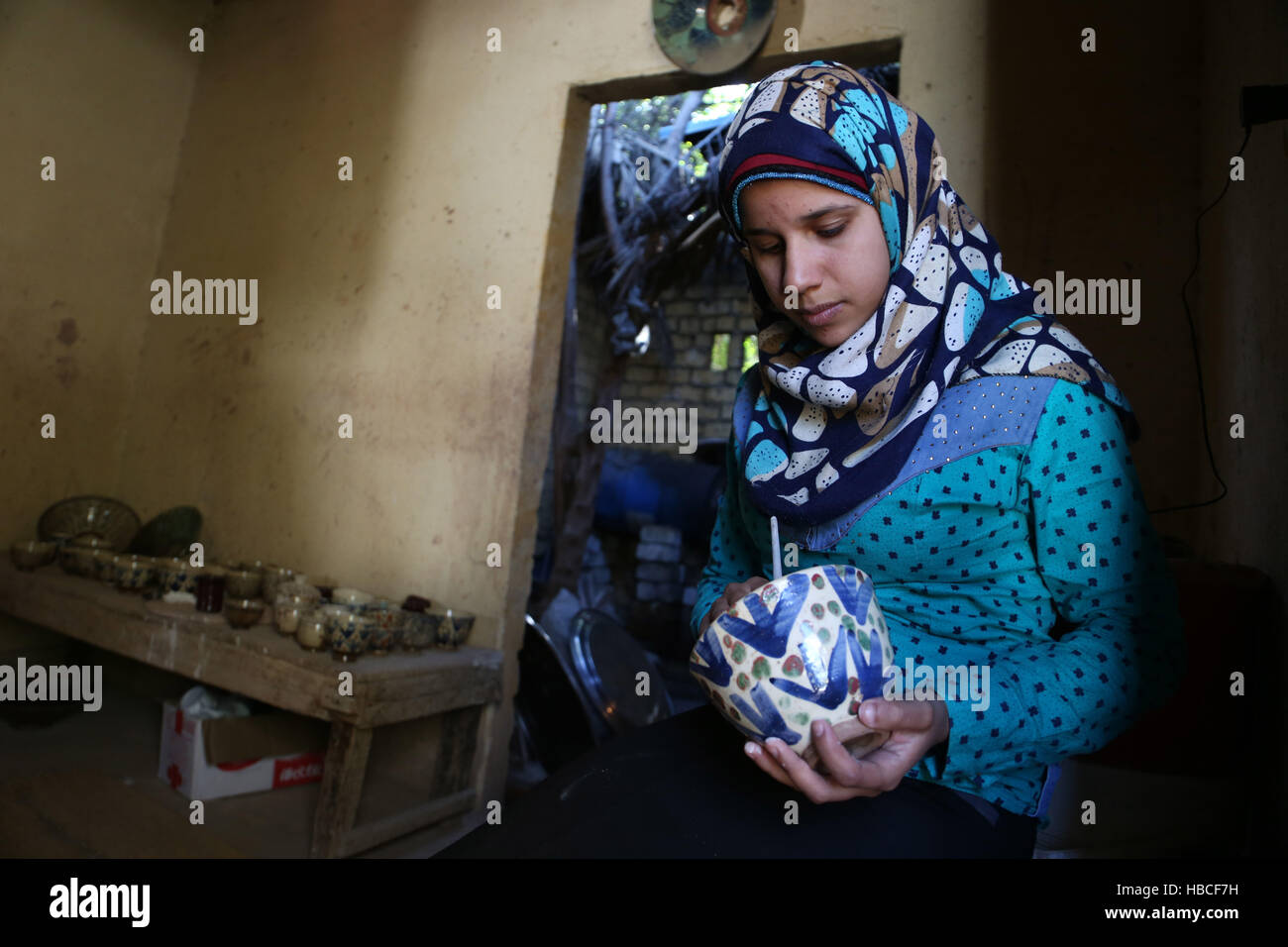 Egyptian pottery workshop hi-res stock photography and images - Alamy
