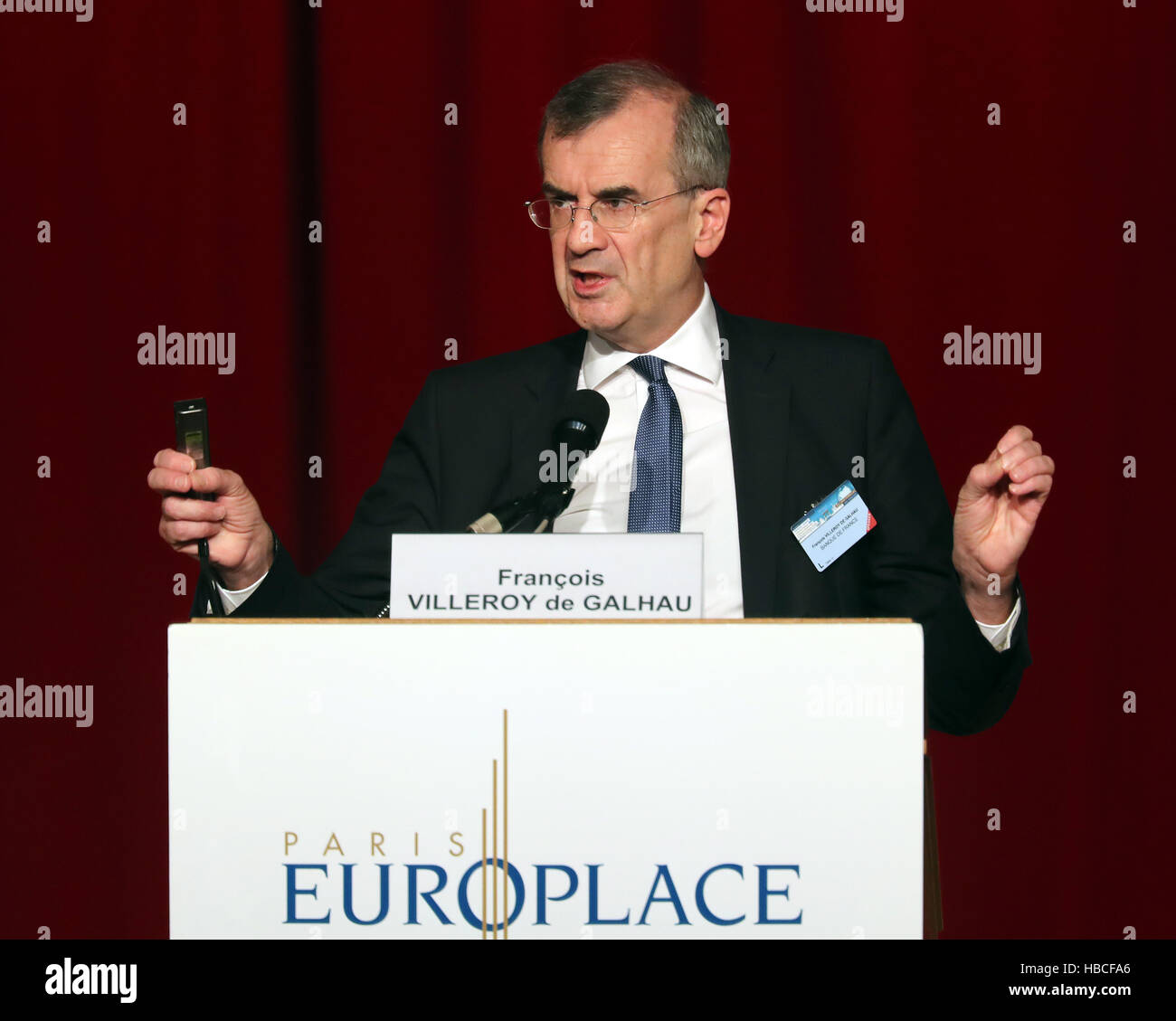 Tokyo, Japan. 5th December, 2016. Bank of France Governor Francois ...