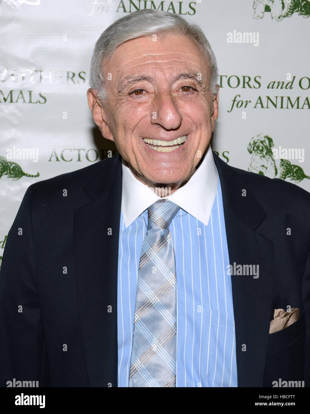 Jamie farr mash hi-res stock photography and images - Alamy