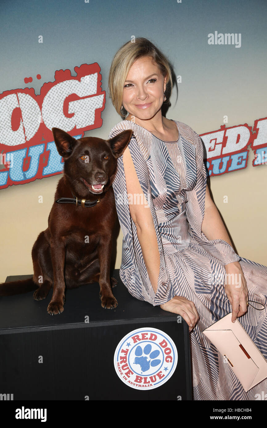 Sydney, Australia. 6 December 2016. Pictured, L-R: Phoenix and Justine ...