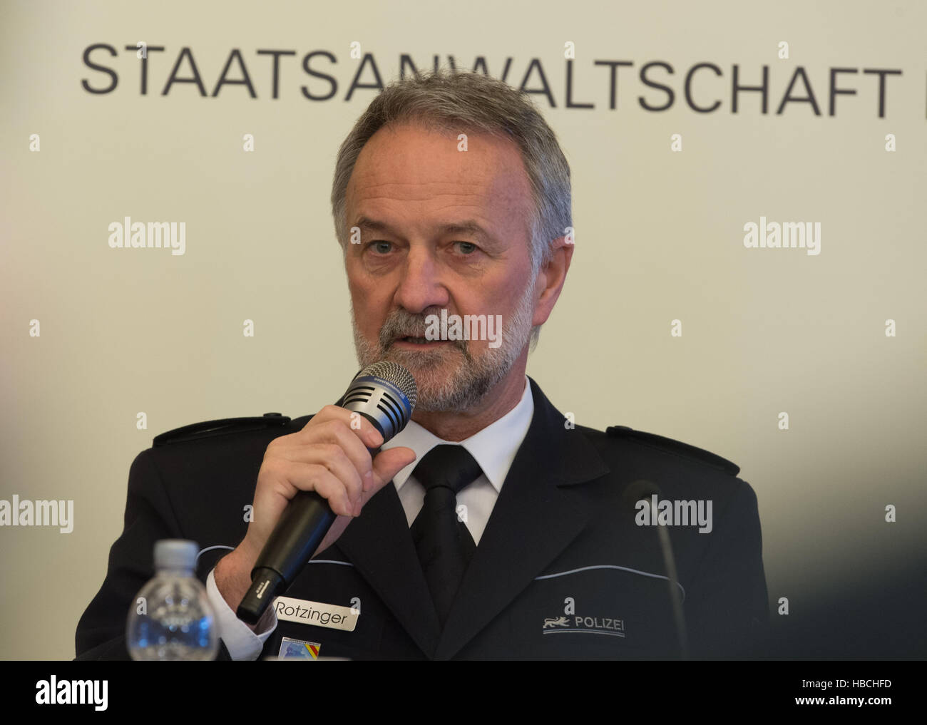 Freiburg, Germany. 3rd Dec, 2016. Freiburg police president Bernhard ...