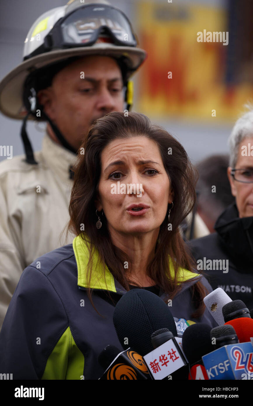 Oakland mayor libby schaaf hi-res stock photography and images - Alamy