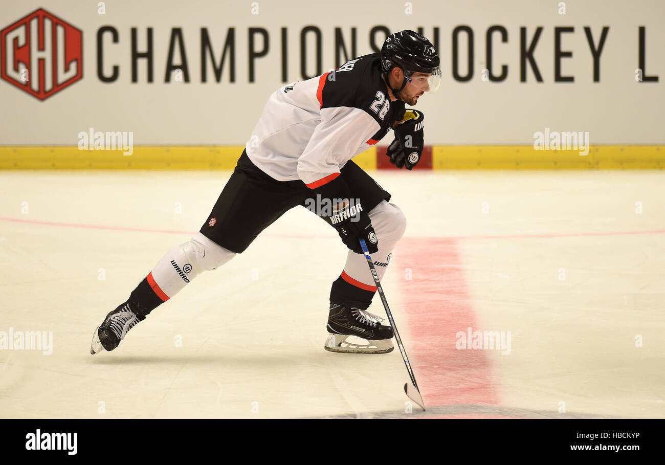 Ostrava, Czech Republic. 06th Dec, 2016. Hockey player of Fribourg ...