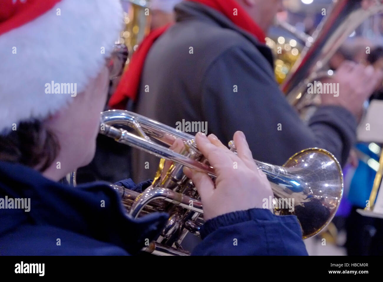 Waterloo station christmas tree hi-res stock photography and images - Alamy