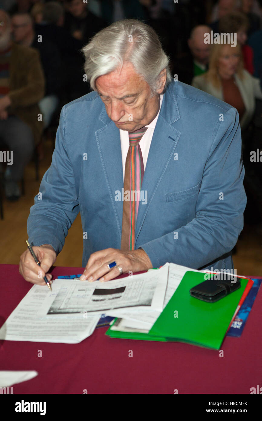 Michael mansfield hi-res stock photography and images - Alamy