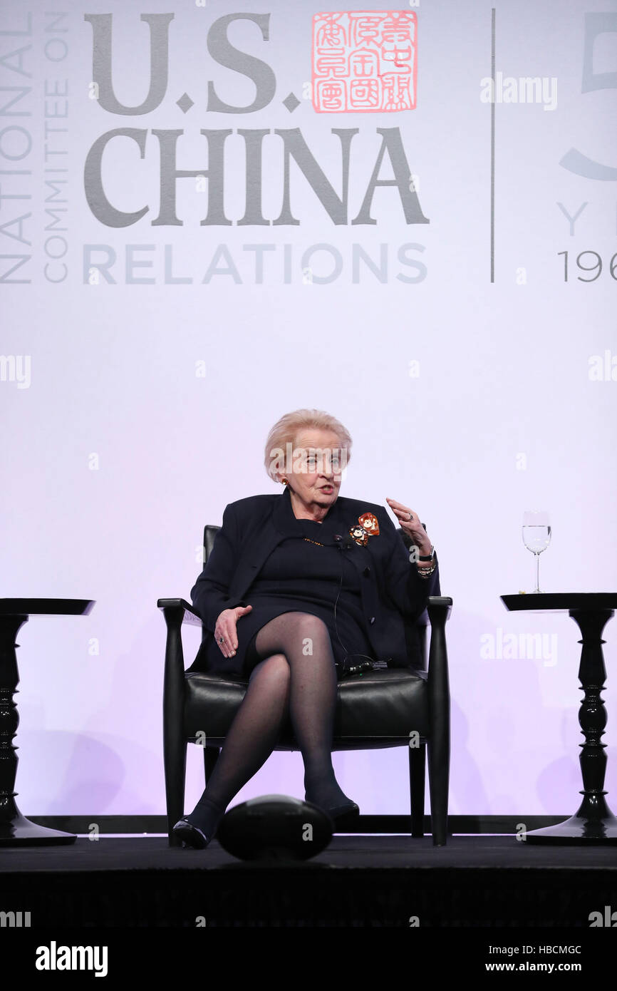 Madeleine albright 2016 hi-res stock photography and images - Alamy