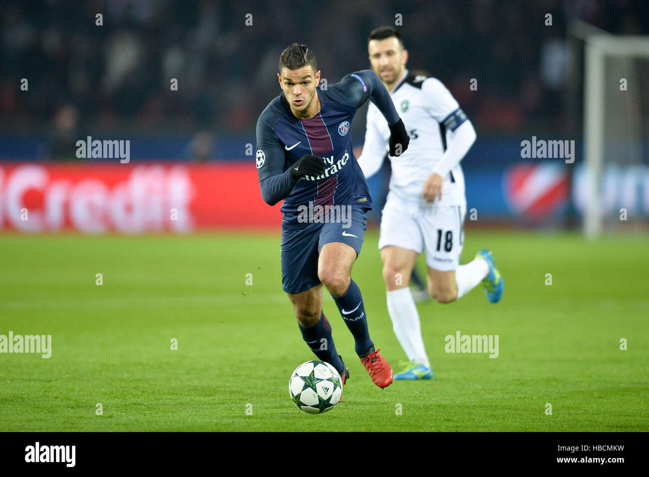 Paris, France. 6th December, 2016. UEFA Campions League football, group ...