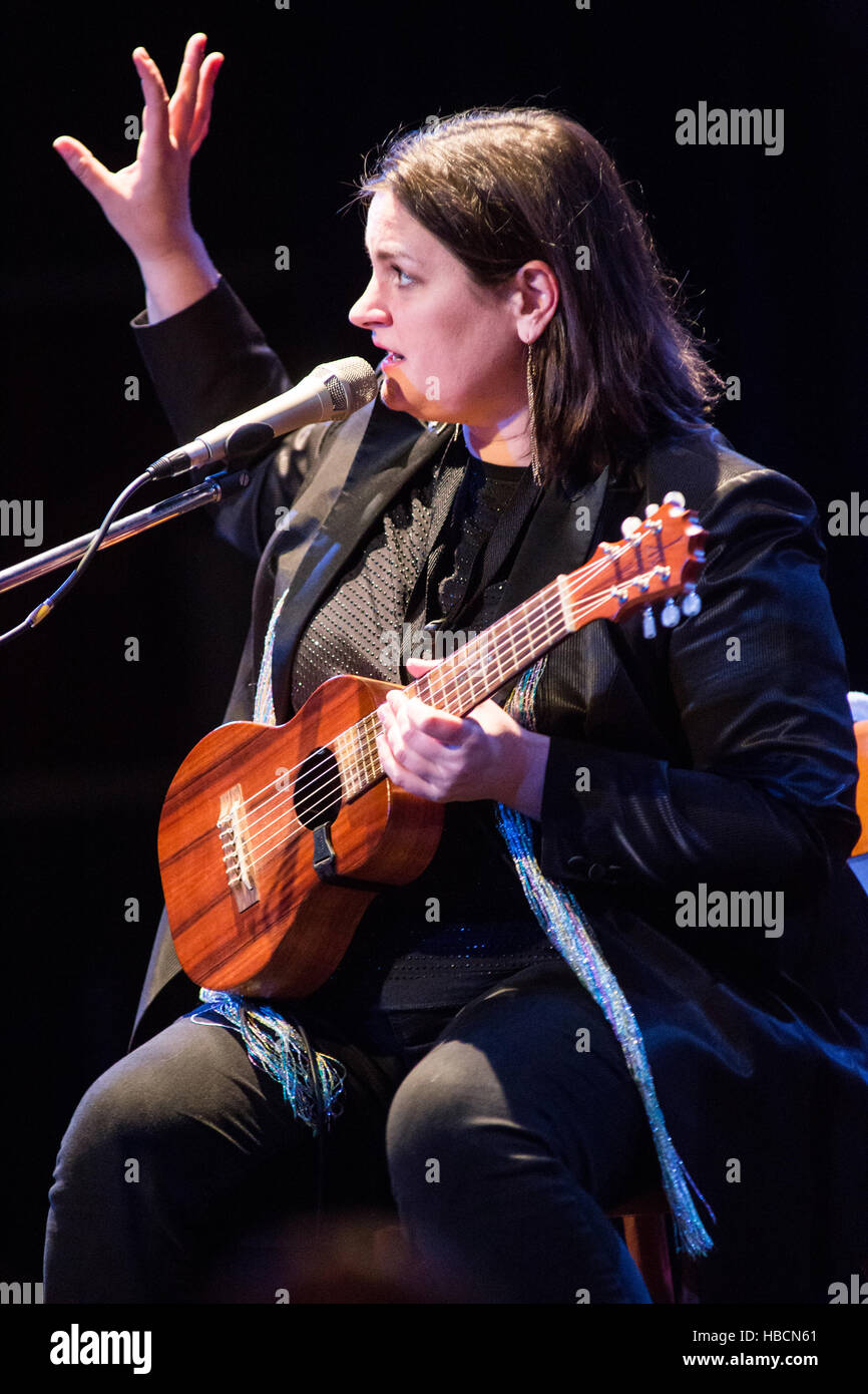Madeleine peyroux singer hi-res stock photography and images - Alamy