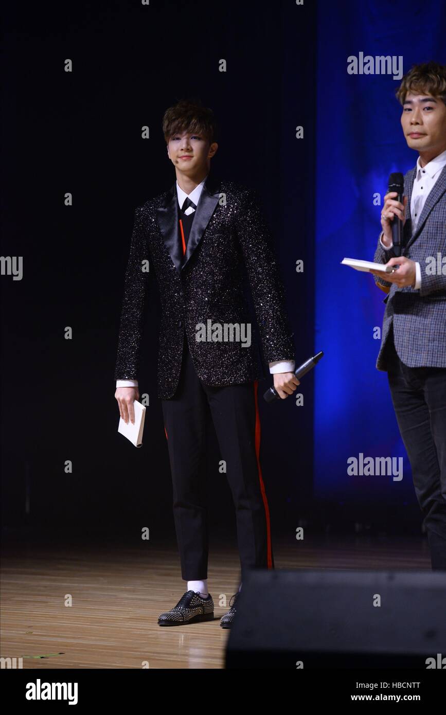 Park sang hyun hi-res stock photography and images - Alamy