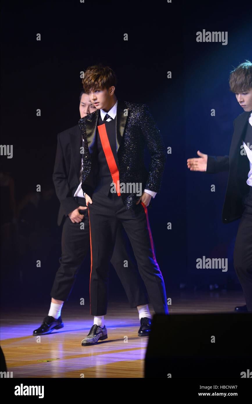 Seoul, Korea. 06th Dec, 2016. Park Sang Hyun holds showcase to promote ...