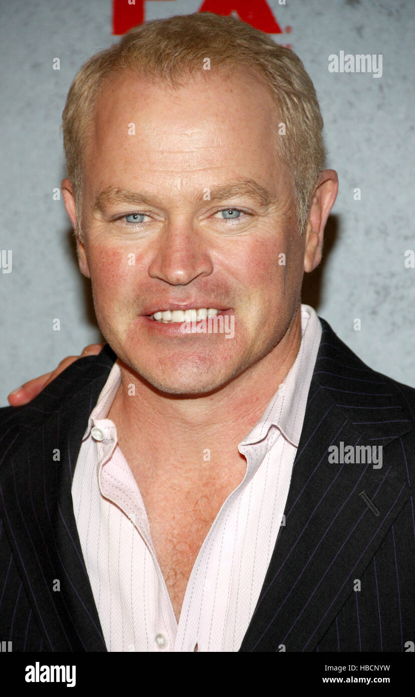 Hollywood, California, USA. 6th Dec, 2016. Neal McDonough at the season ...