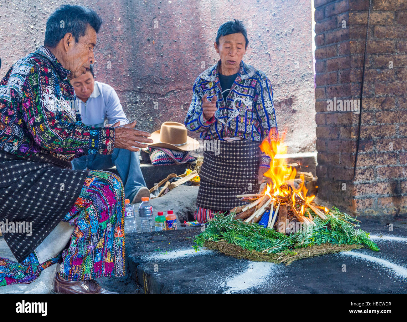 Mayan people ceremony hi-res stock photography and images - Alamy