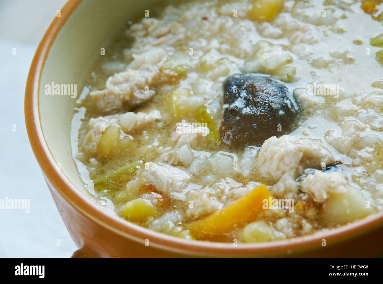 Chicken pot hi-res stock photography and images - Alamy