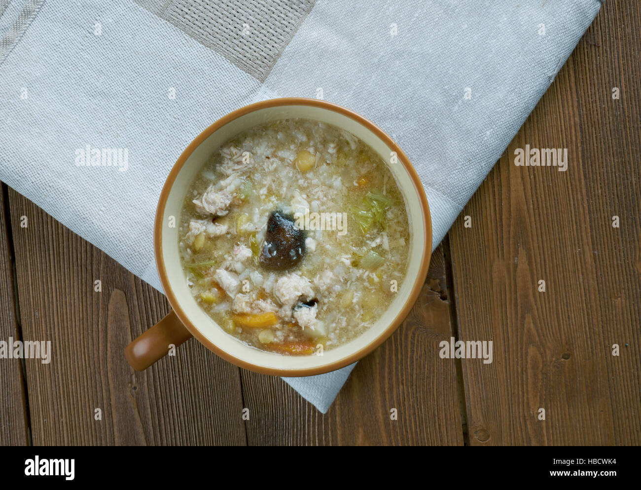 Chicken pot hi-res stock photography and images - Alamy