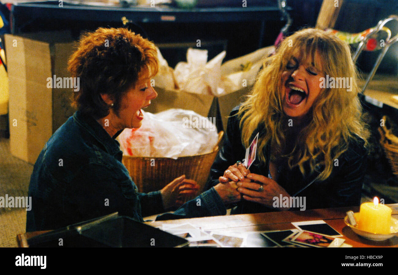 THE BANGER SISTERS, from left: Susan Sarandon, Goldie Hawn, 2002, © Fox ...
