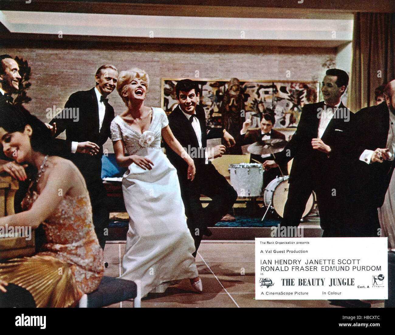 THE BEAUTY JUNGLE, (aka CONTEST GIRL), Janette Scott (white dress ...
