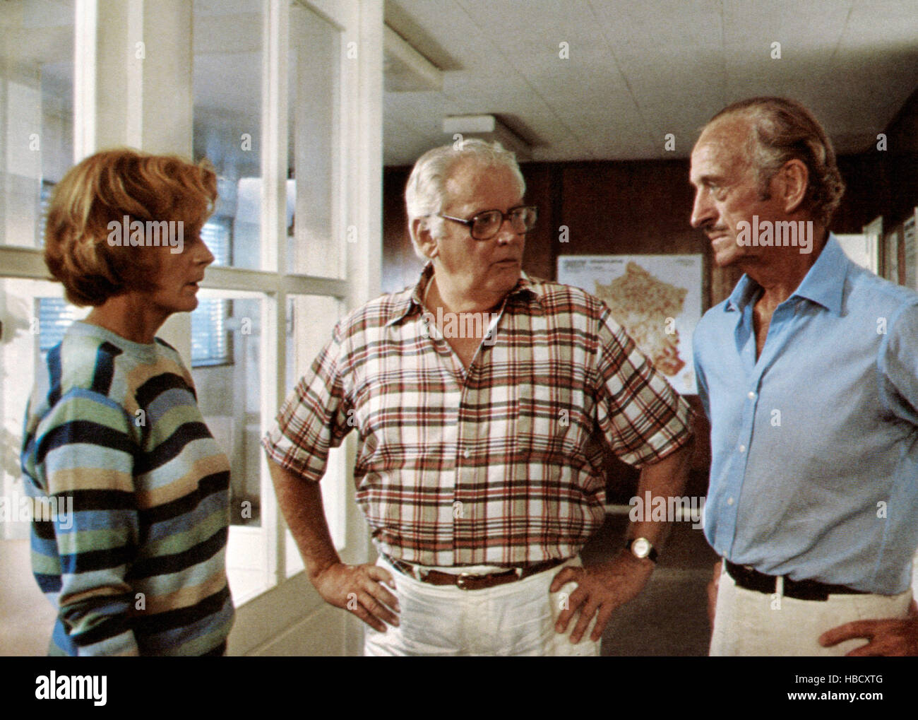 BETTER LATE THAN NEVER, from left: Maggie Smith, Art Carney, David ...