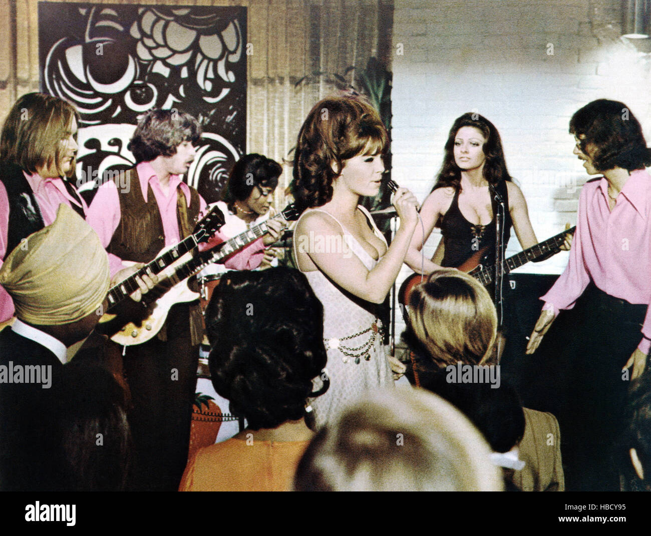 BEYOND THE VALLEY OF THE DOLLS, Dolly Read (microphone), Marcia McBroom ...