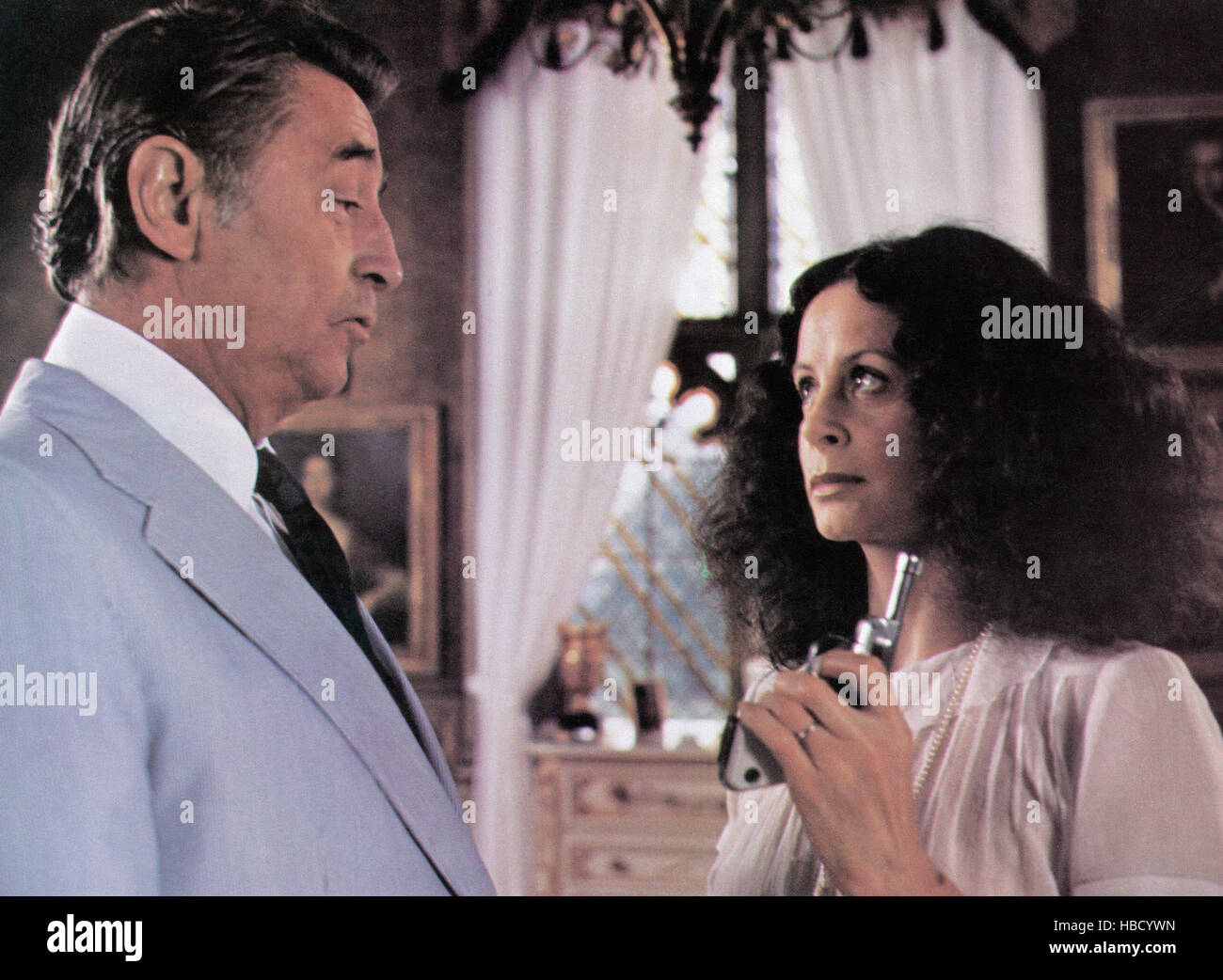 THE BIG SLEEP, from left: Robert Mitchum, Sarah Miles, 1978, © United ...