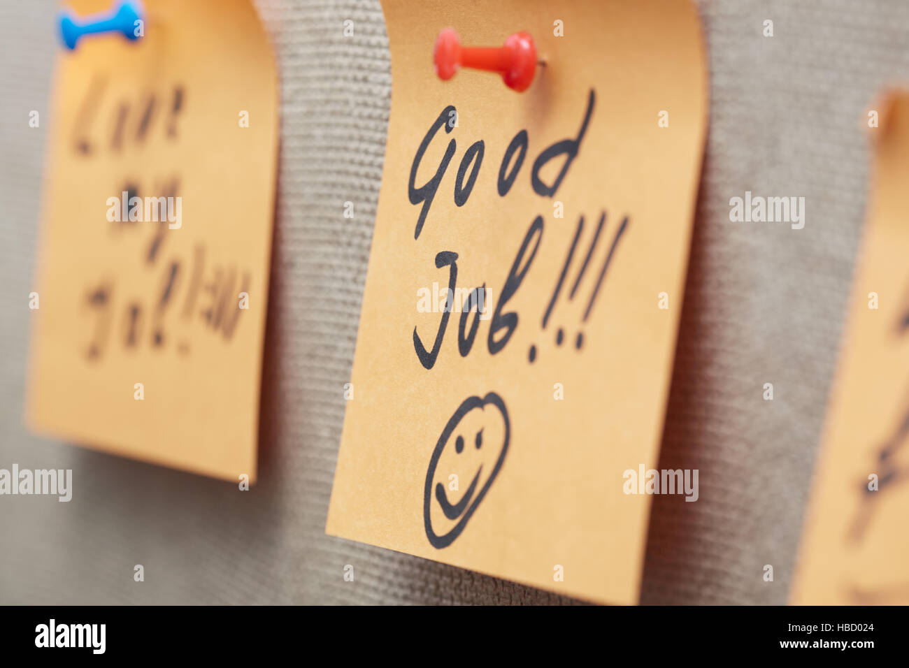 Good job written on a sticky note Stock Photo - Alamy