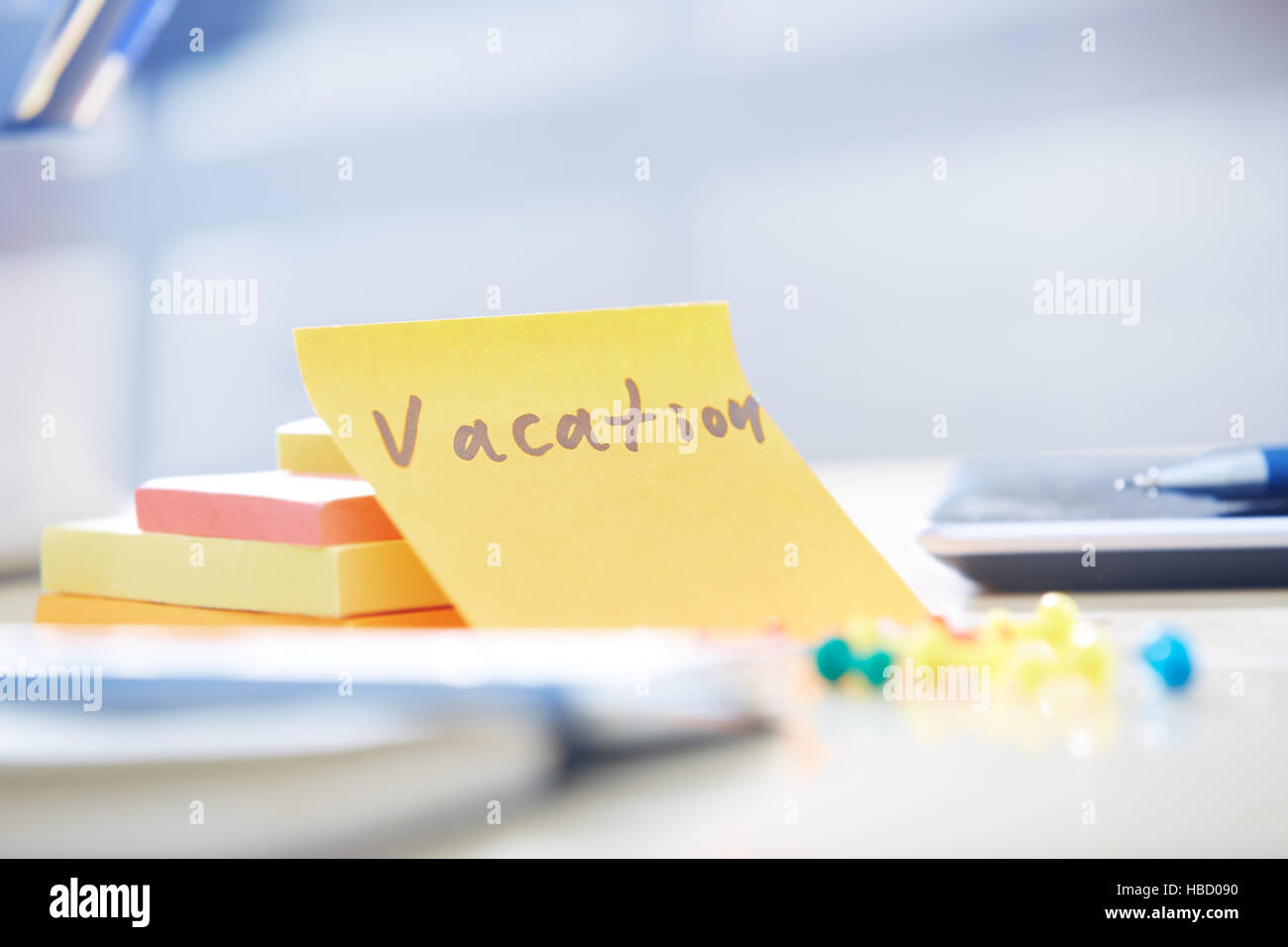 On vacation note hi-res stock photography and images - Alamy