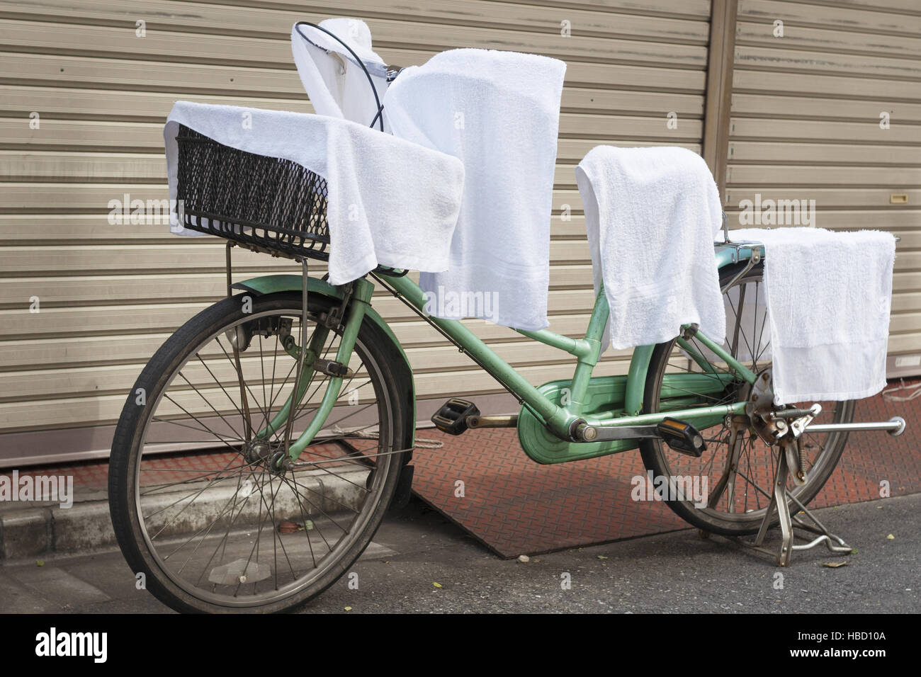 Laundry bicycle hi-res stock photography and images - Alamy
