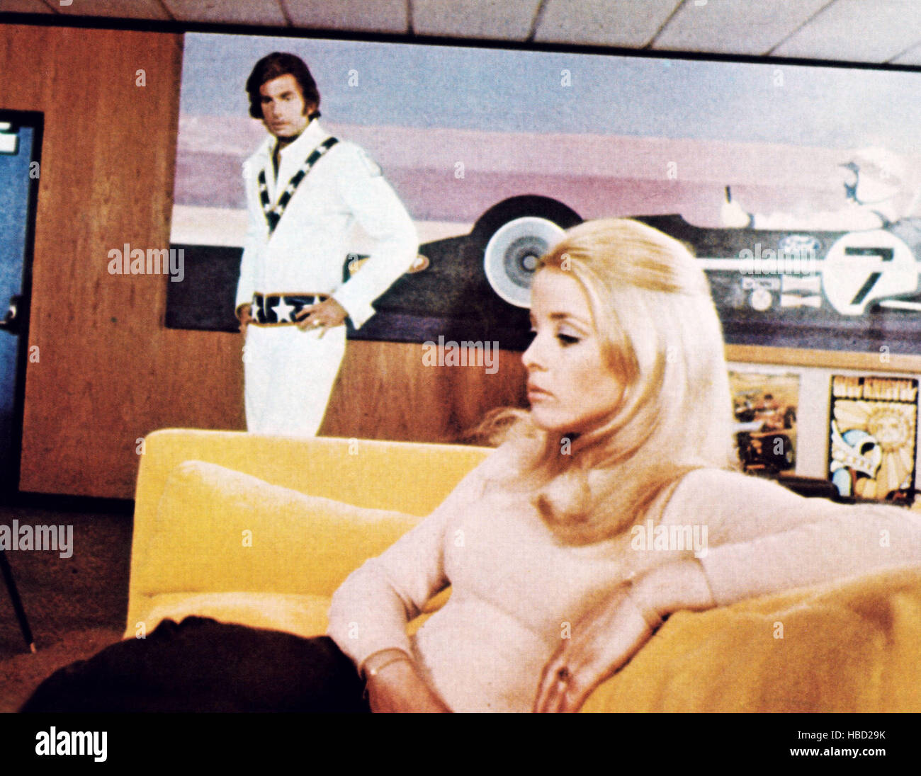 EVEL KNIEVEL, from left: George Hamilton, Sue Lyon, 1971 Stock Photo ...