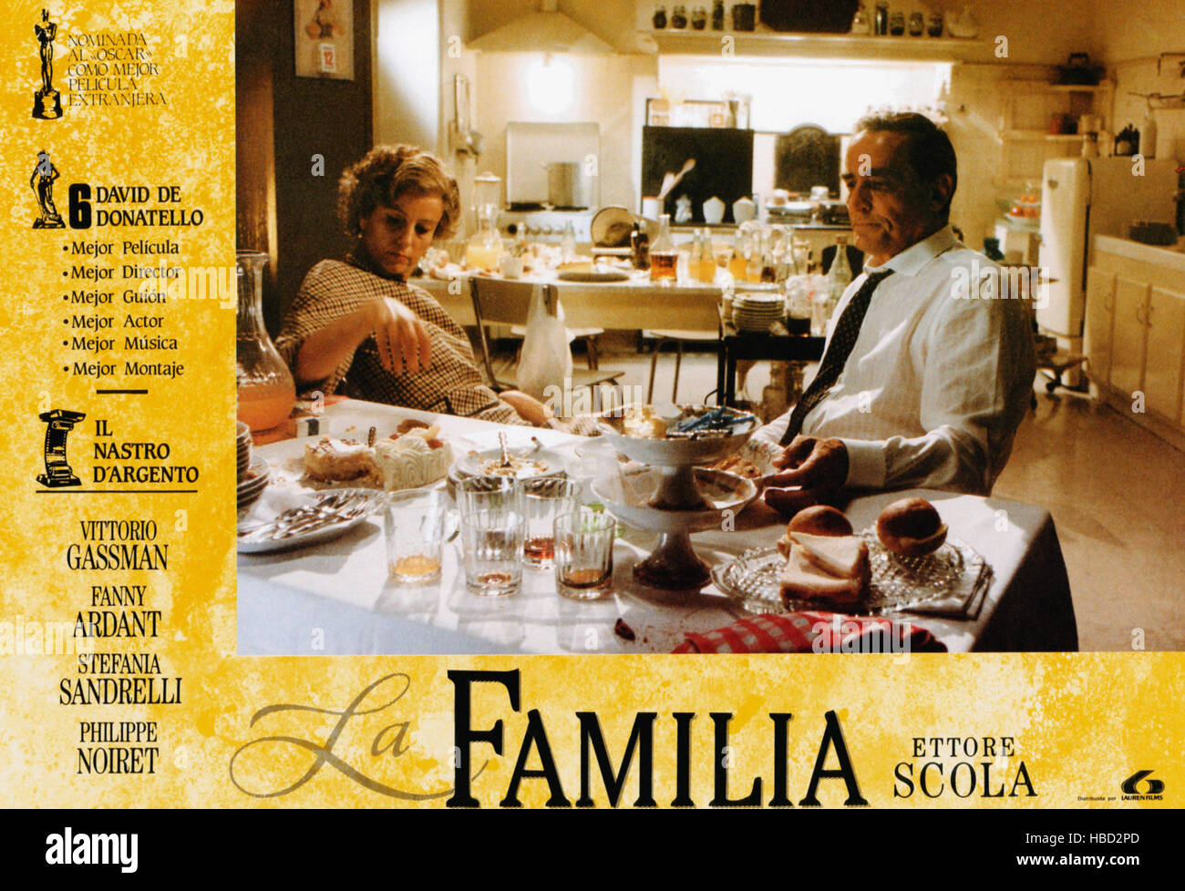 THE FAMILY, (aka LA FAMIGLIA, aka LA FAMILIA), from left: Stefania ...
