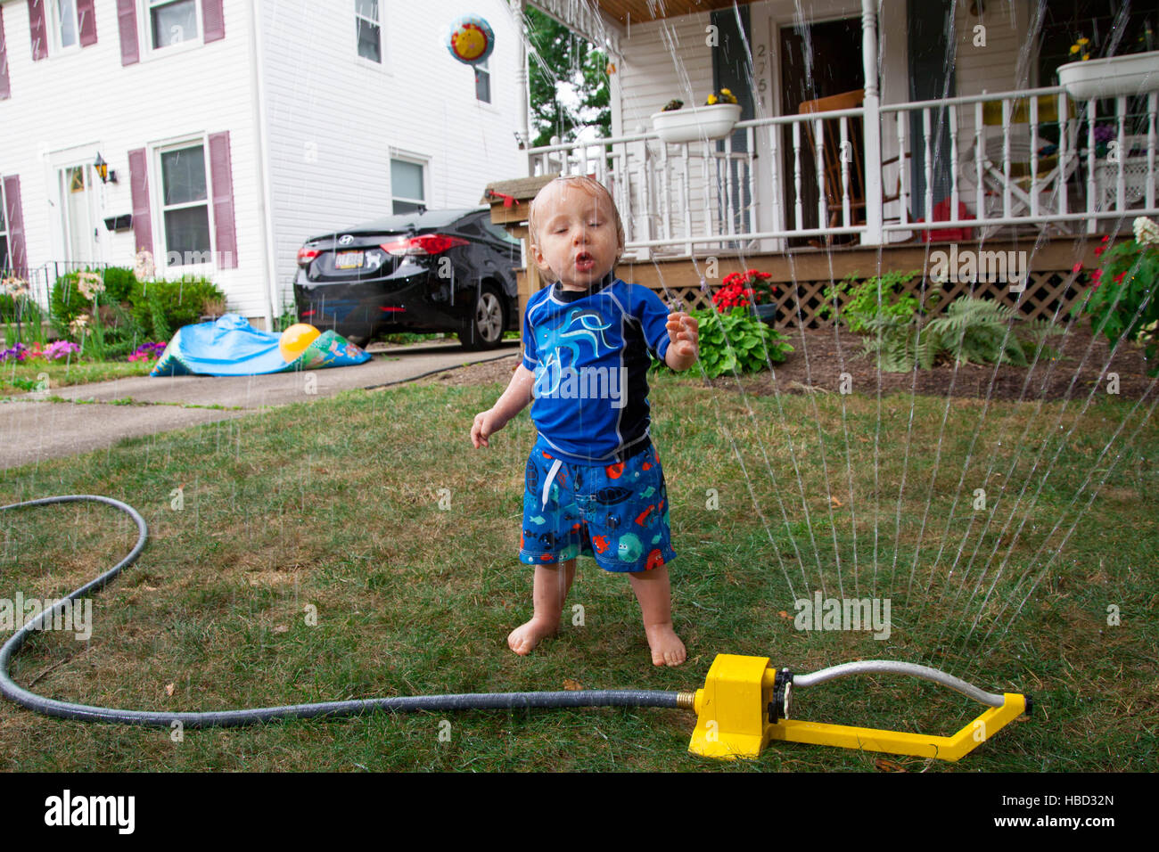 Kids learning about water hi-res stock photography and images - Alamy
