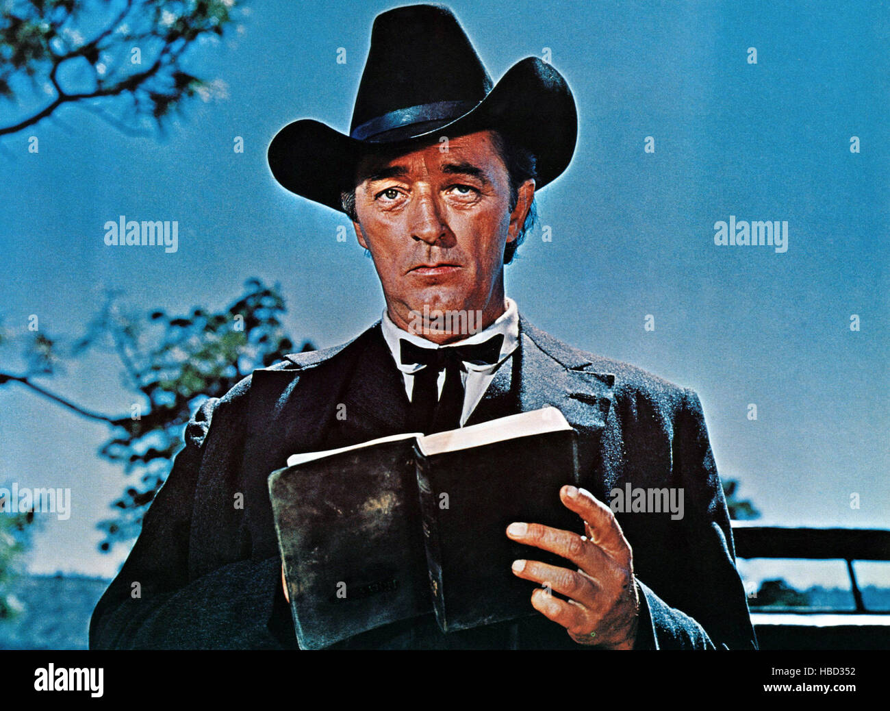5 CARD STUD, (aka FIVE CARD STUD), Robert Mitchum, 1968 Stock Photo - Alamy