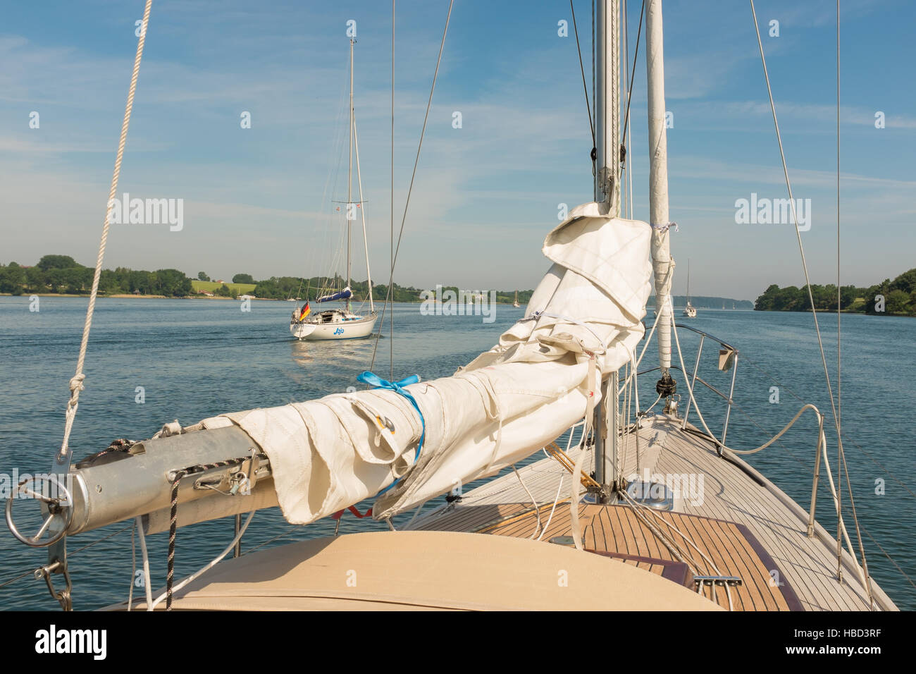 Segelboot yacht segel takelage sport hi-res stock photography and ...