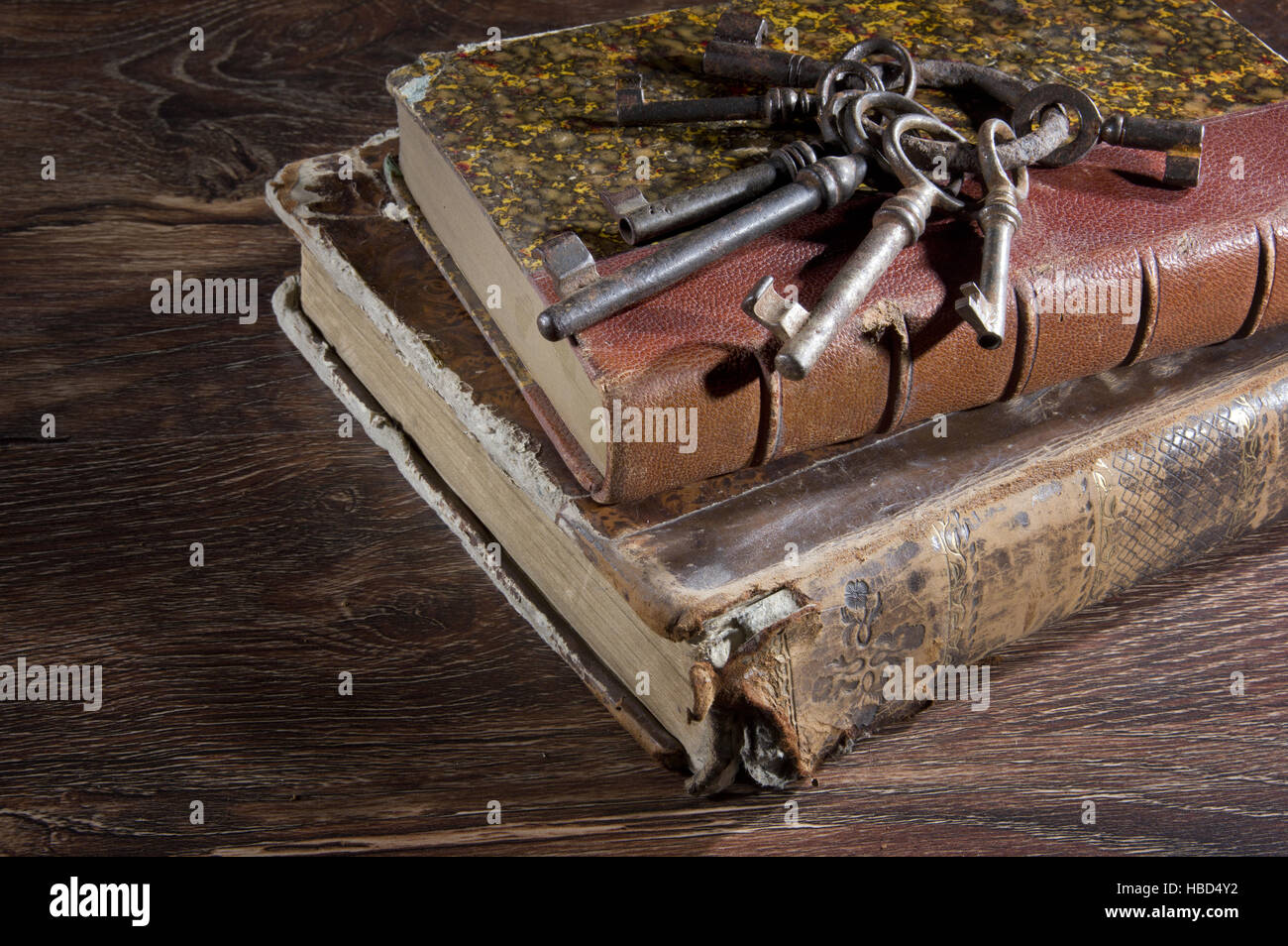 Ancient keys Stock Photo - Alamy