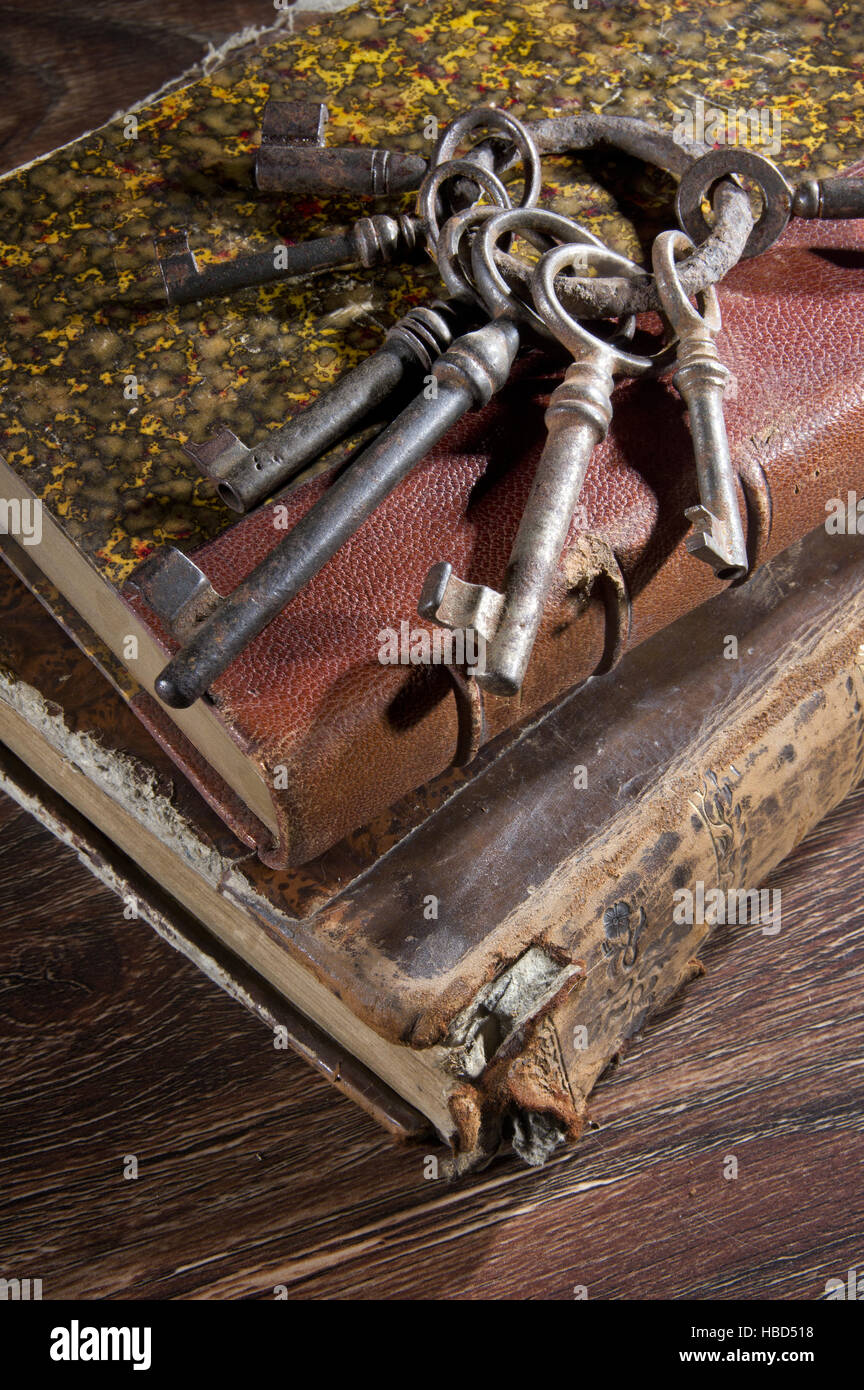 Ancient keys Stock Photo - Alamy