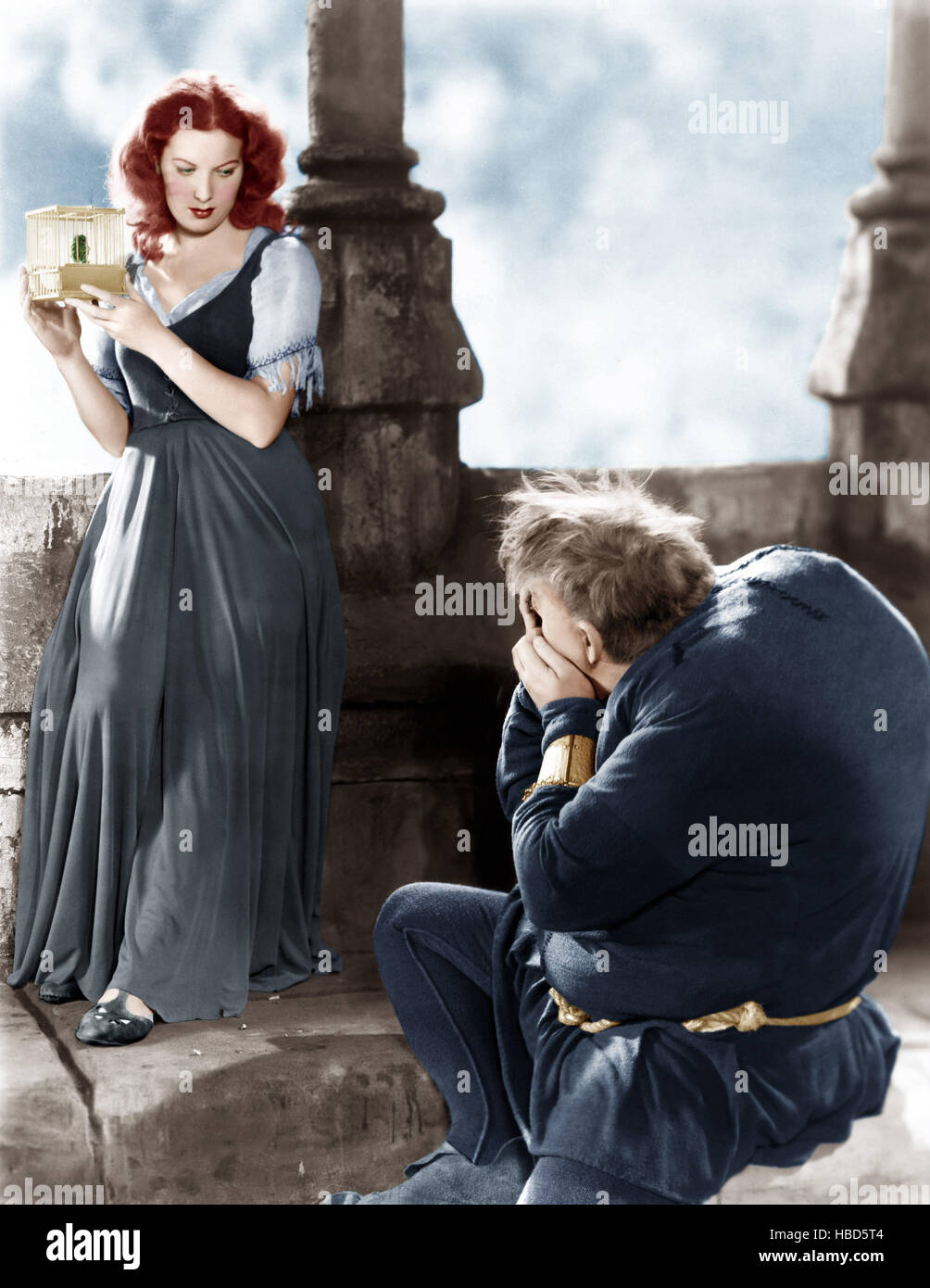 THE HUNCHBACK OF NOTRE DAME, from left: Maureen O'Hara, Charles ...