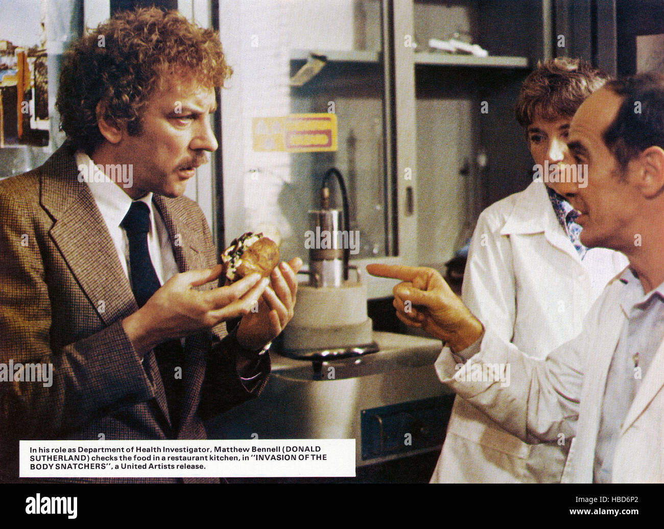 INVASION OF THE BODY SNATCHERS, front from left: Donald Sutherland ...