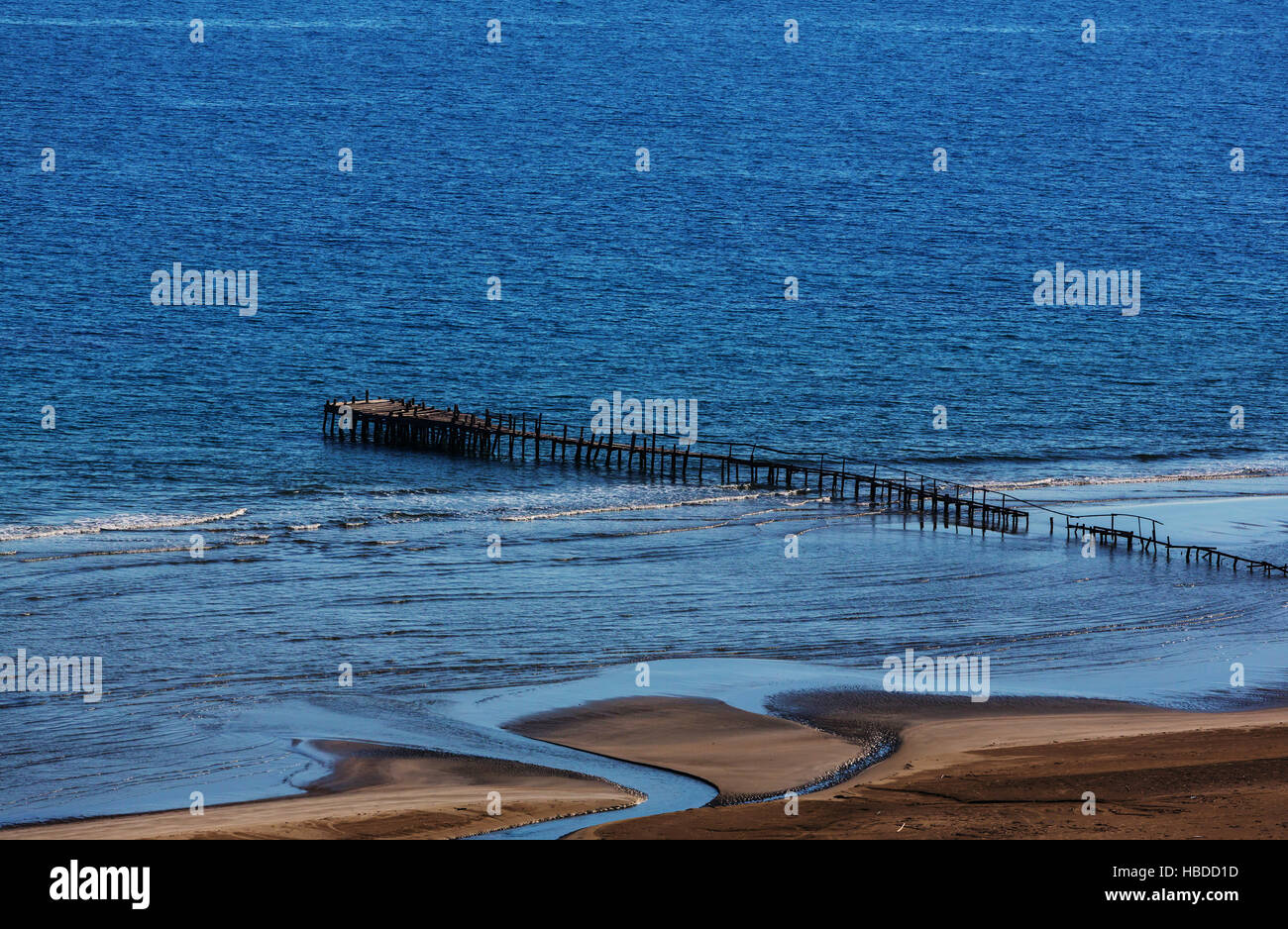 Boardwalk on the beach Stock Photo - Alamy