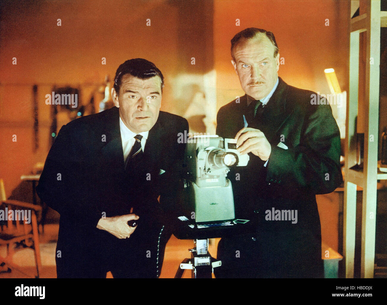 GIDEON OF SCOTLAND YARD, (aka GIDEON'S DAY), from left: Jack Hawkins ...