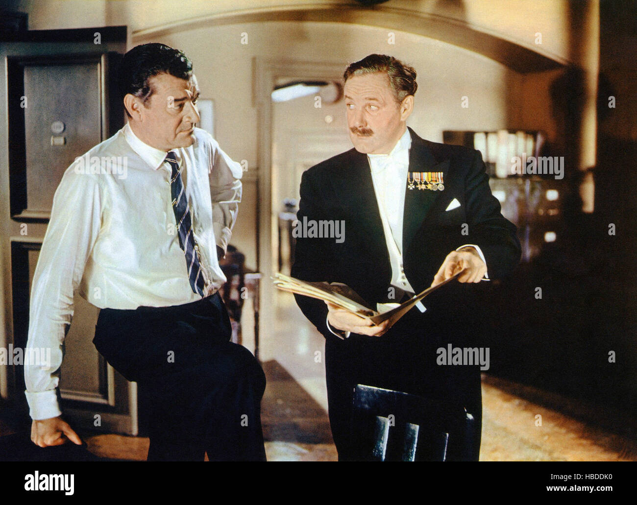 GIDEON OF SCOTLAND YARD, (aka GIDEON'S DAY), from left: Jack Hawkins ...
