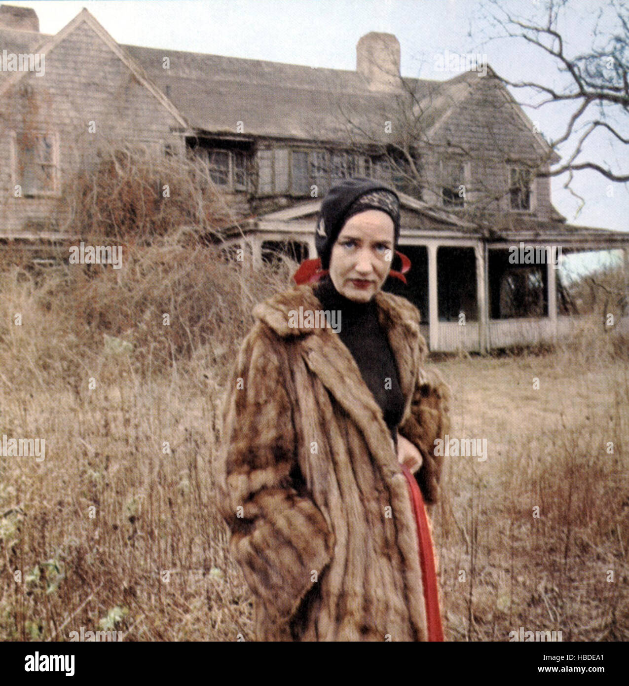 GREY GARDENS, Edie Beale (aka 'Little Edie'), 1975, photo: Herb Goro ...